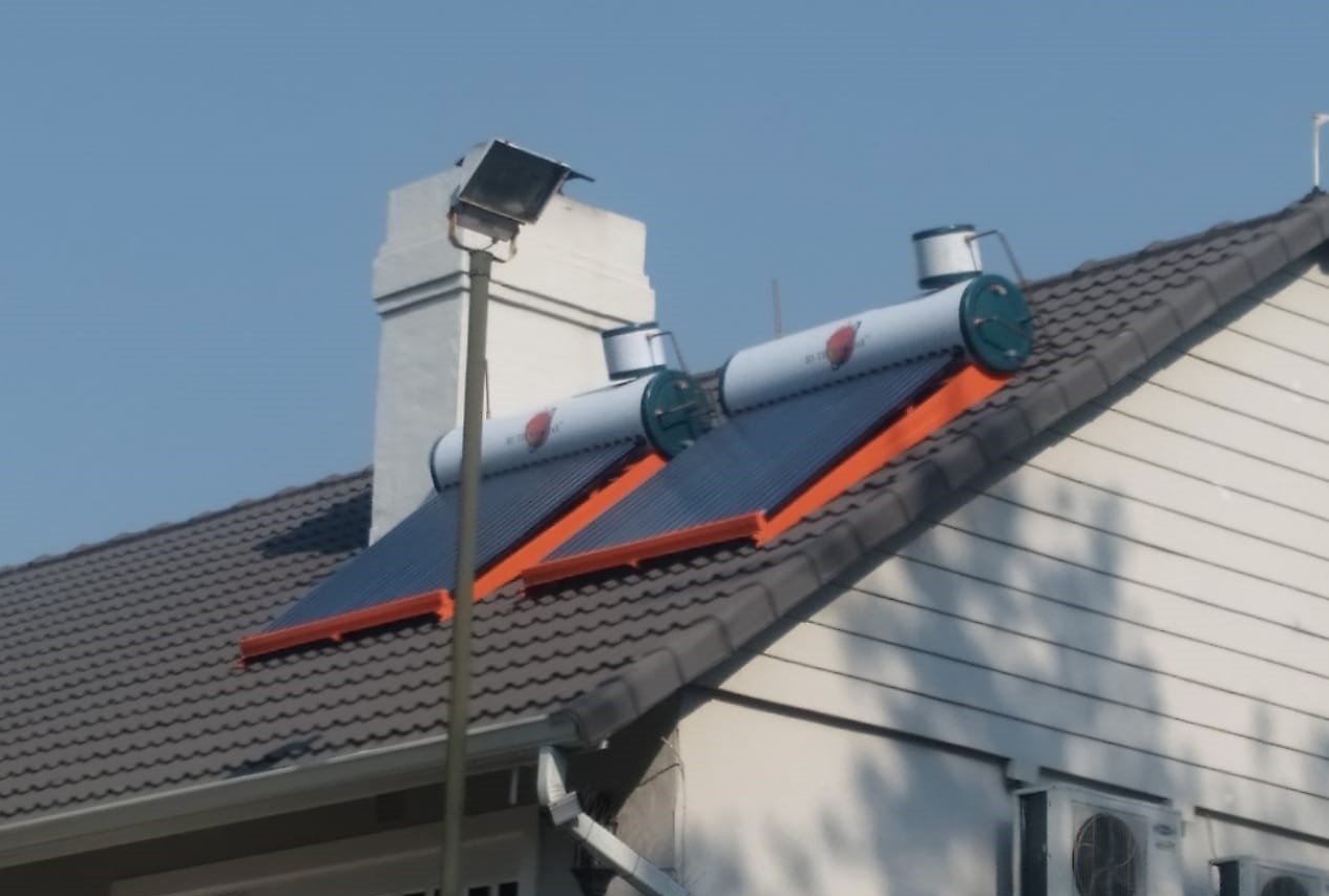 Hi-Tech Solar Geysers